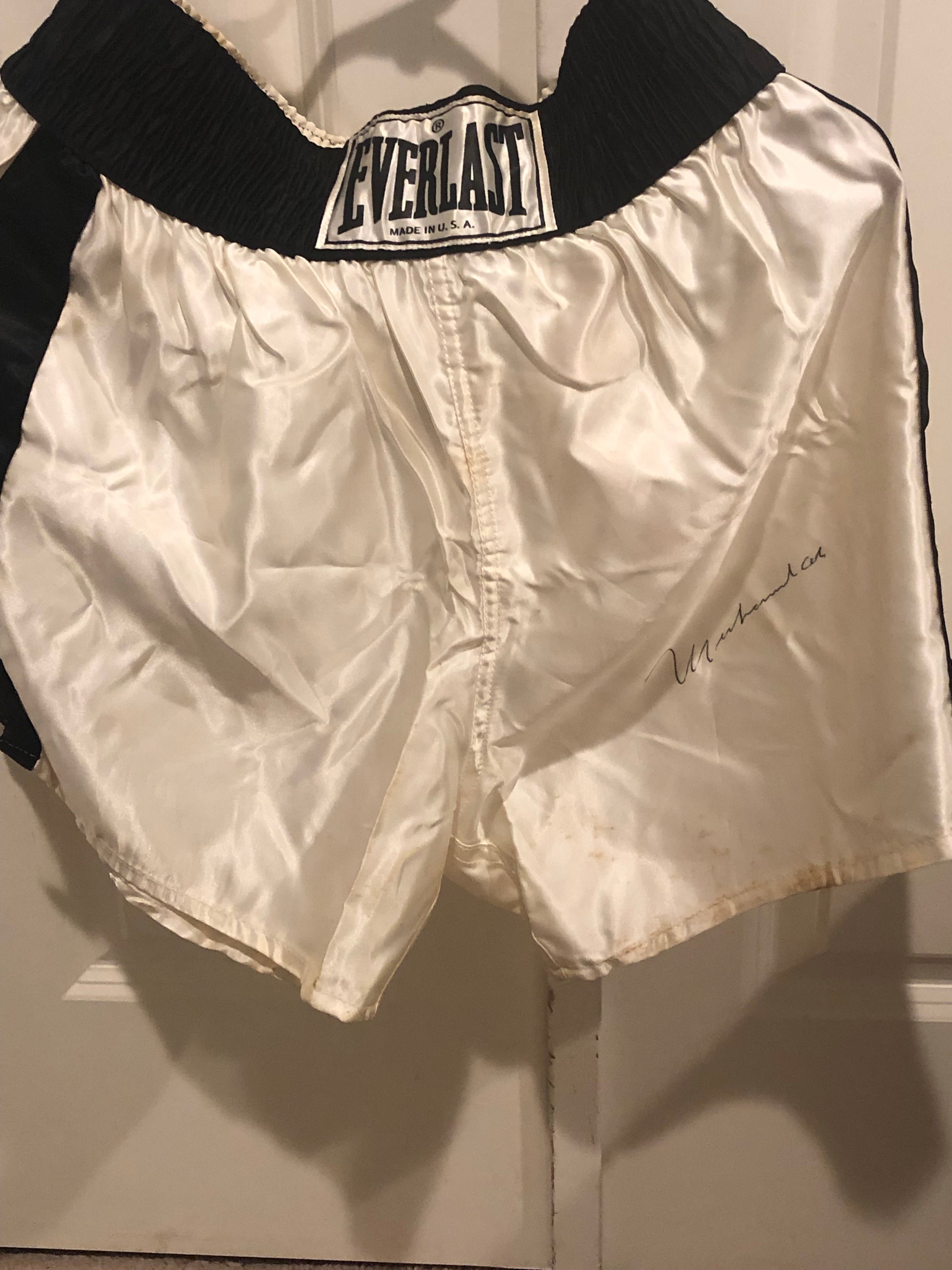 Muhammad Ali Signed Boxing Trunks – Wax Pack Kid